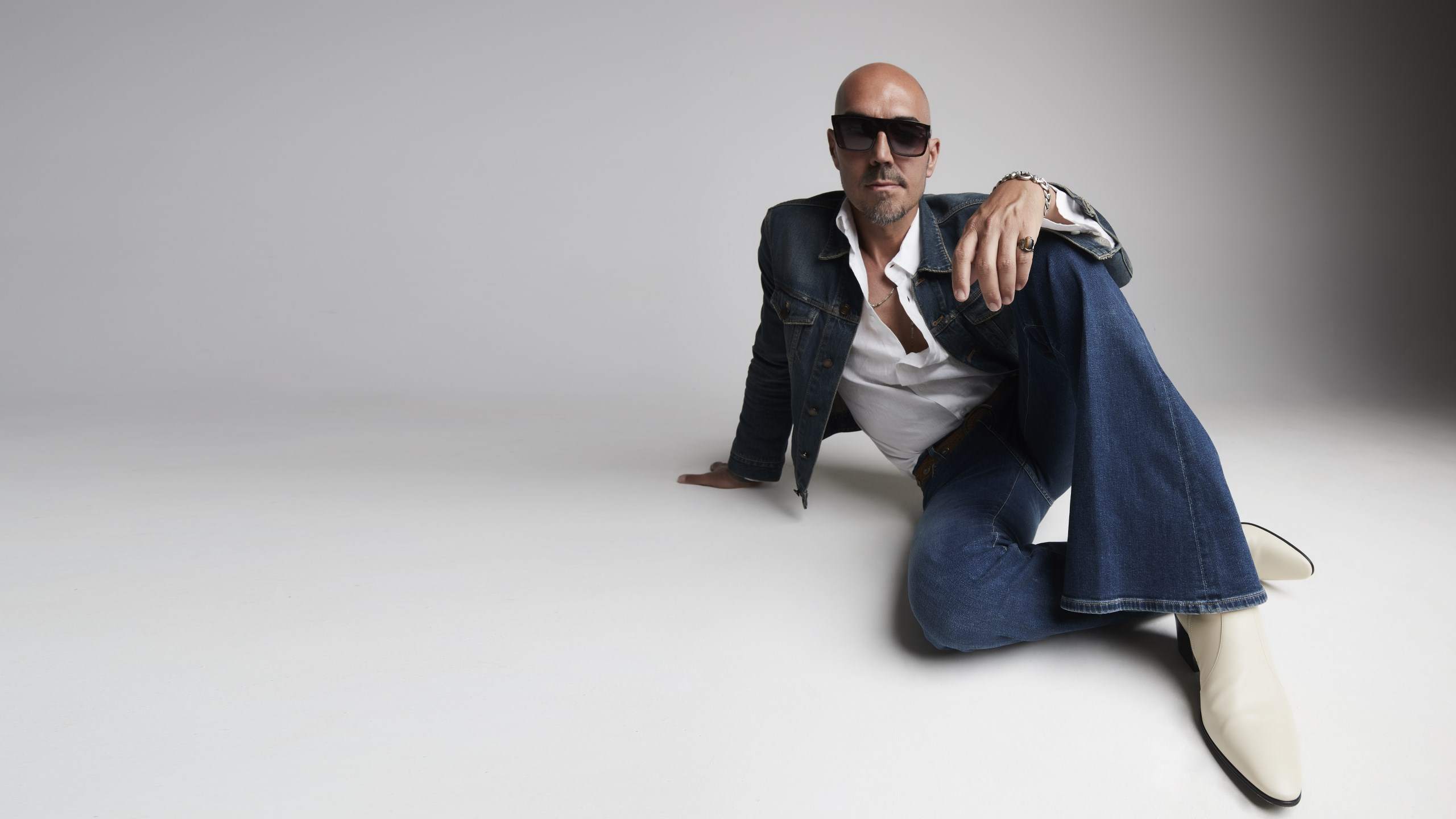 Sam Paganini · Artist Profile