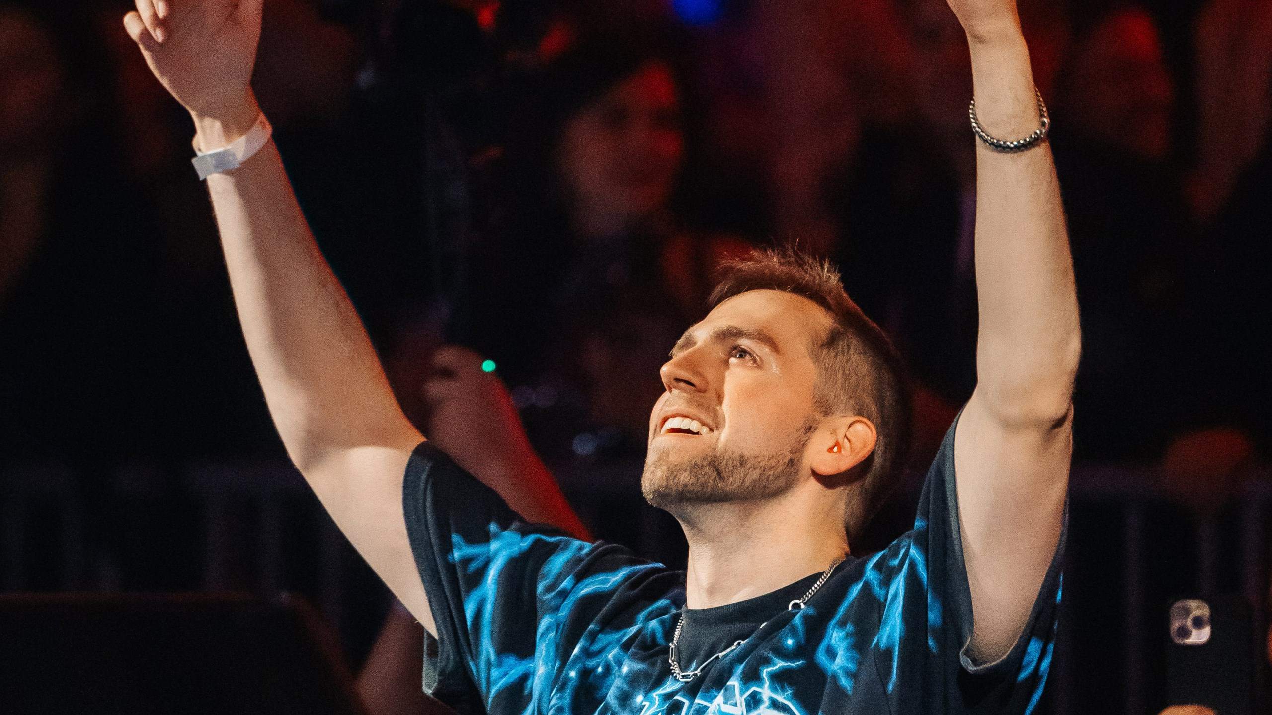 Sam Wolfe · Artist Profile