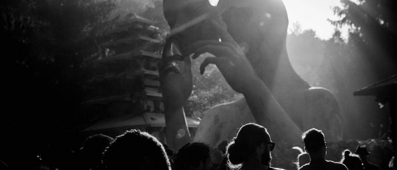 Val Vashar · Artist Profile