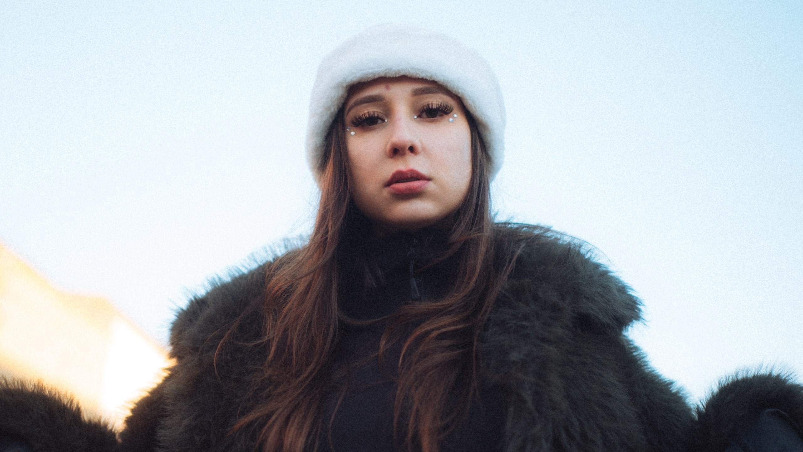 VLUNA · Artist Profile