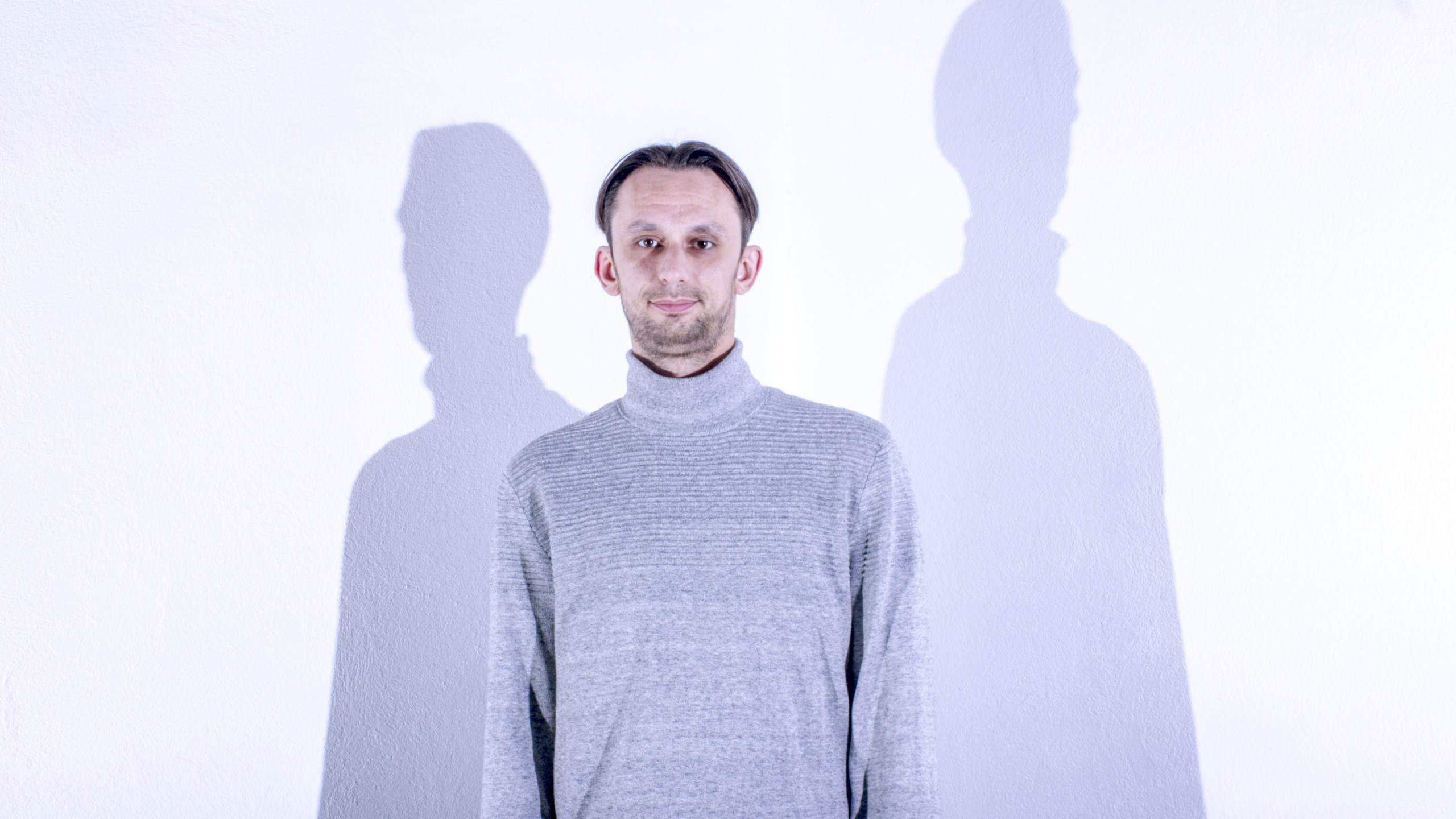 Xandru · Artist Profile