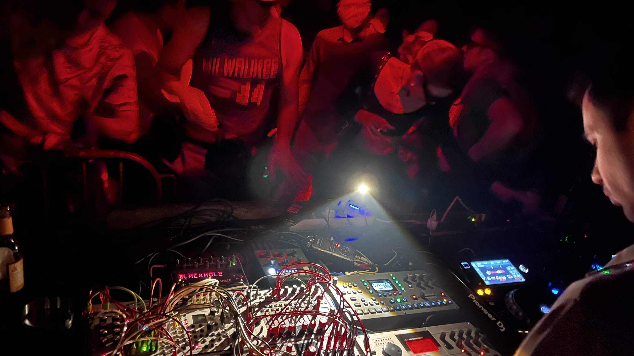 XMXMXMXM · Artist Profile