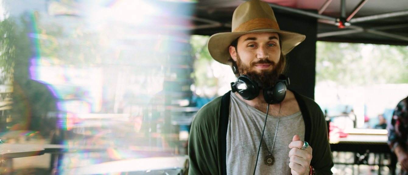 Zach Walker · Artist Profile