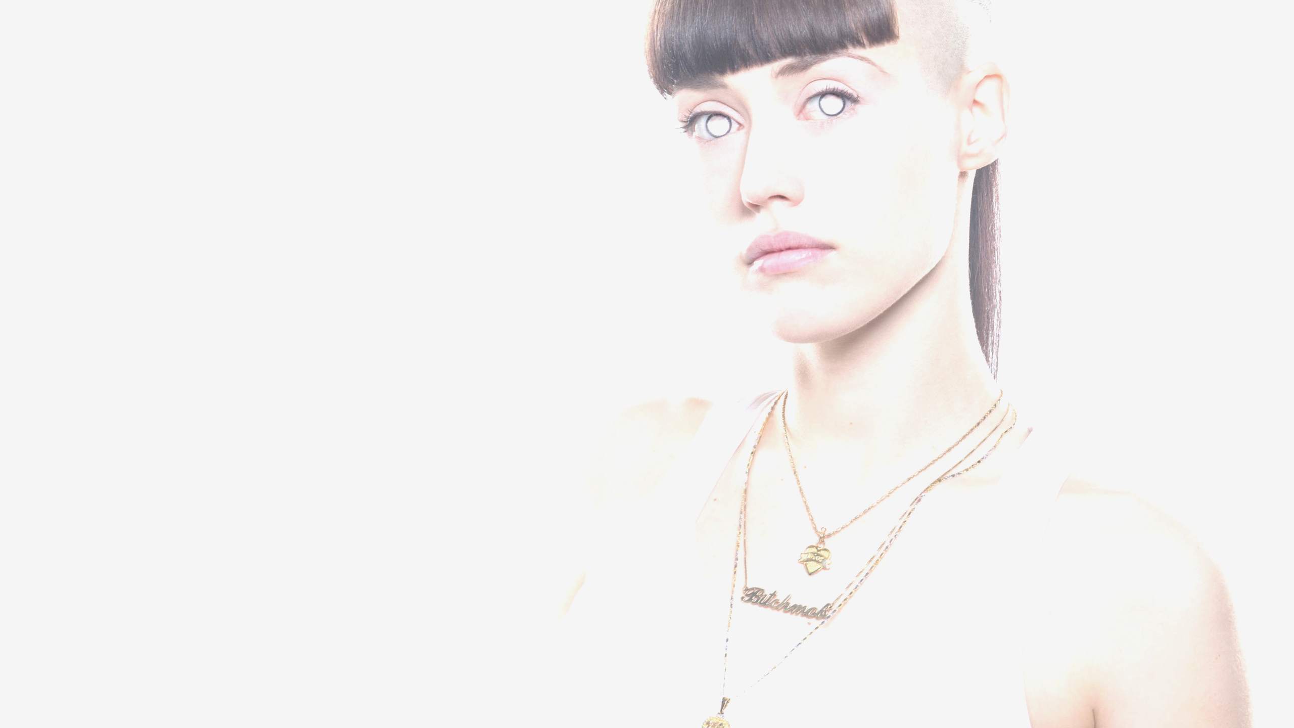 Zora Jones · Artist Profile