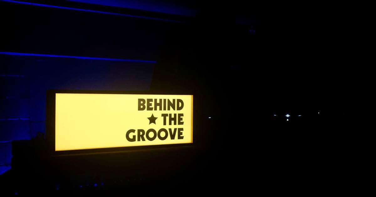 Behind the Groove at Yes, Manchester