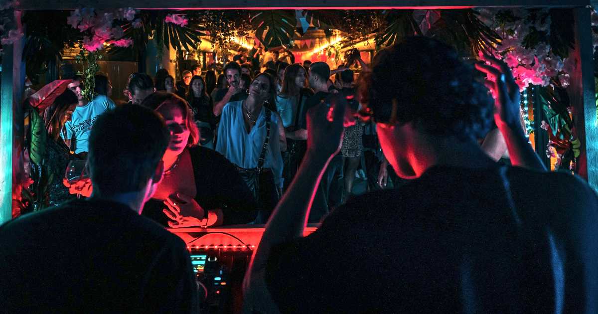 La Belle Époque ～ sunday : Joe Corti & Floorfillers at TBA - quai de la ...