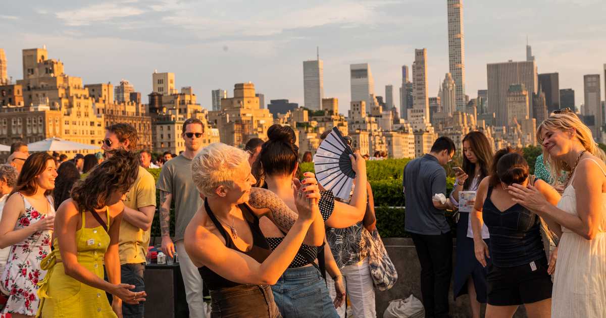 Sun Sets at The Metropolitan Museum of Art, New York