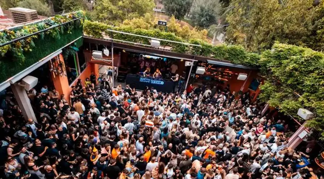 Happy Techno at La Terrrazza Open Air - Opening Sonar Week em La ...