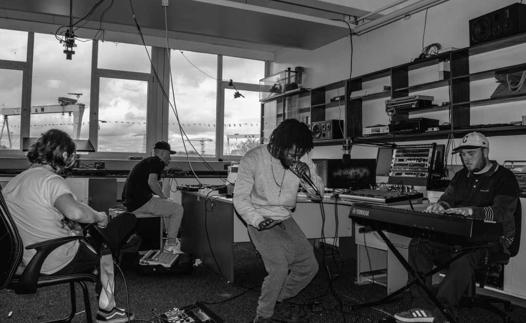 Plain Sailing - Bloom with Mc's Leo Miyagee & Alex MB em The Ulster ...