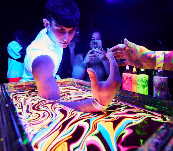 Foreverland Oxford: Dopamine Dreams (Immersive NYE Rave) bei O2 Academy ...