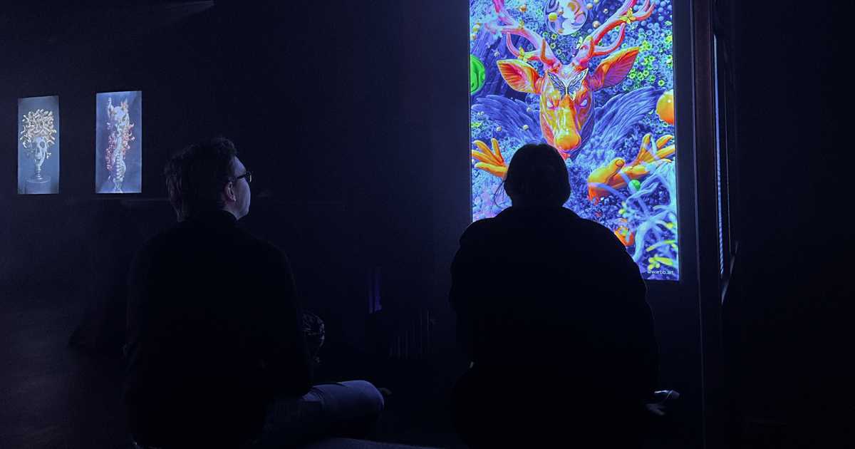 Black Hole Gallery + Art-Bar Night at P61 Gallery, Berlin