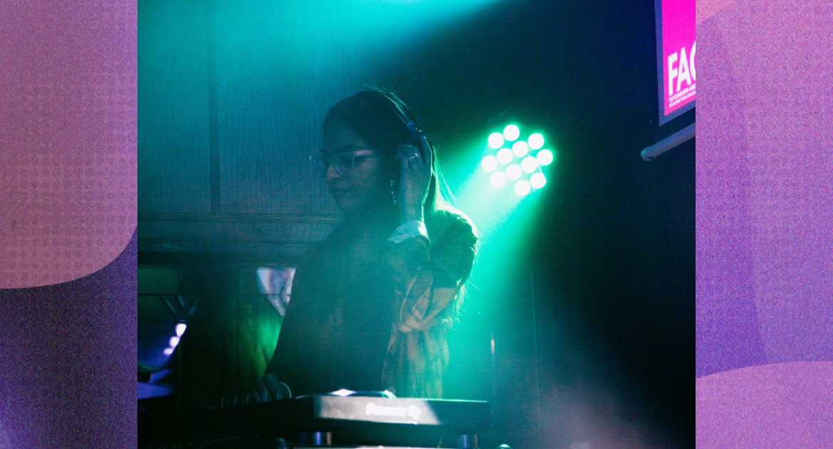 Presenting Roshanie in Evangeline bei Evangeline, Toronto