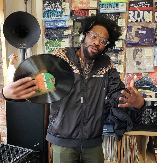 Incredible Songs Only: Nick Speed Feat. DJ Skeez at Willis Show Bar ...