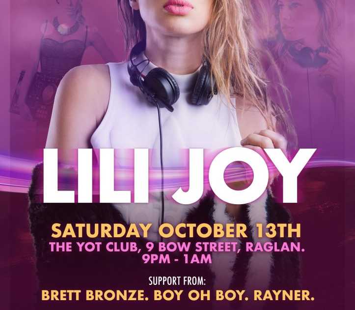 Lili Joy - Raglan en The Yot Club, South Island