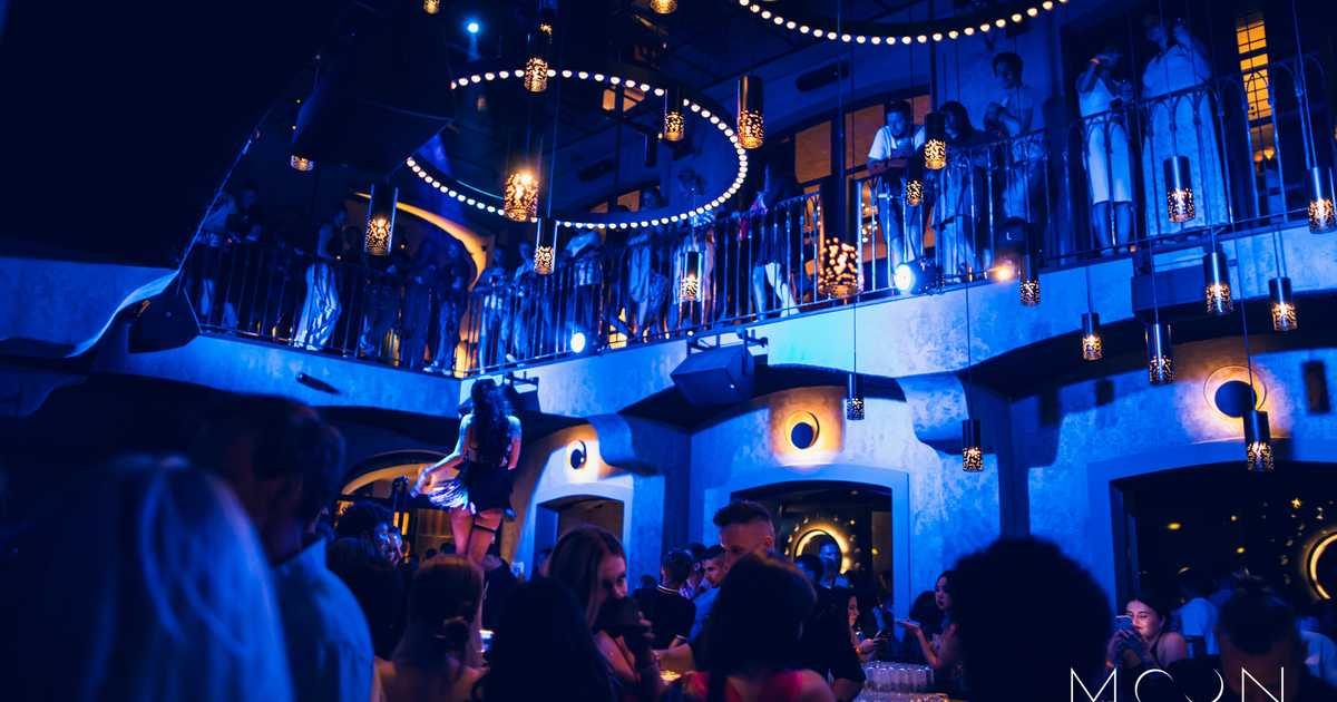 Saturday Night with DJ Fuuse & DJ Maztah at MOON CLUB Prague, Prague