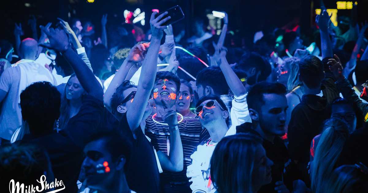The UV Rave bij Ministry Of Sound, London